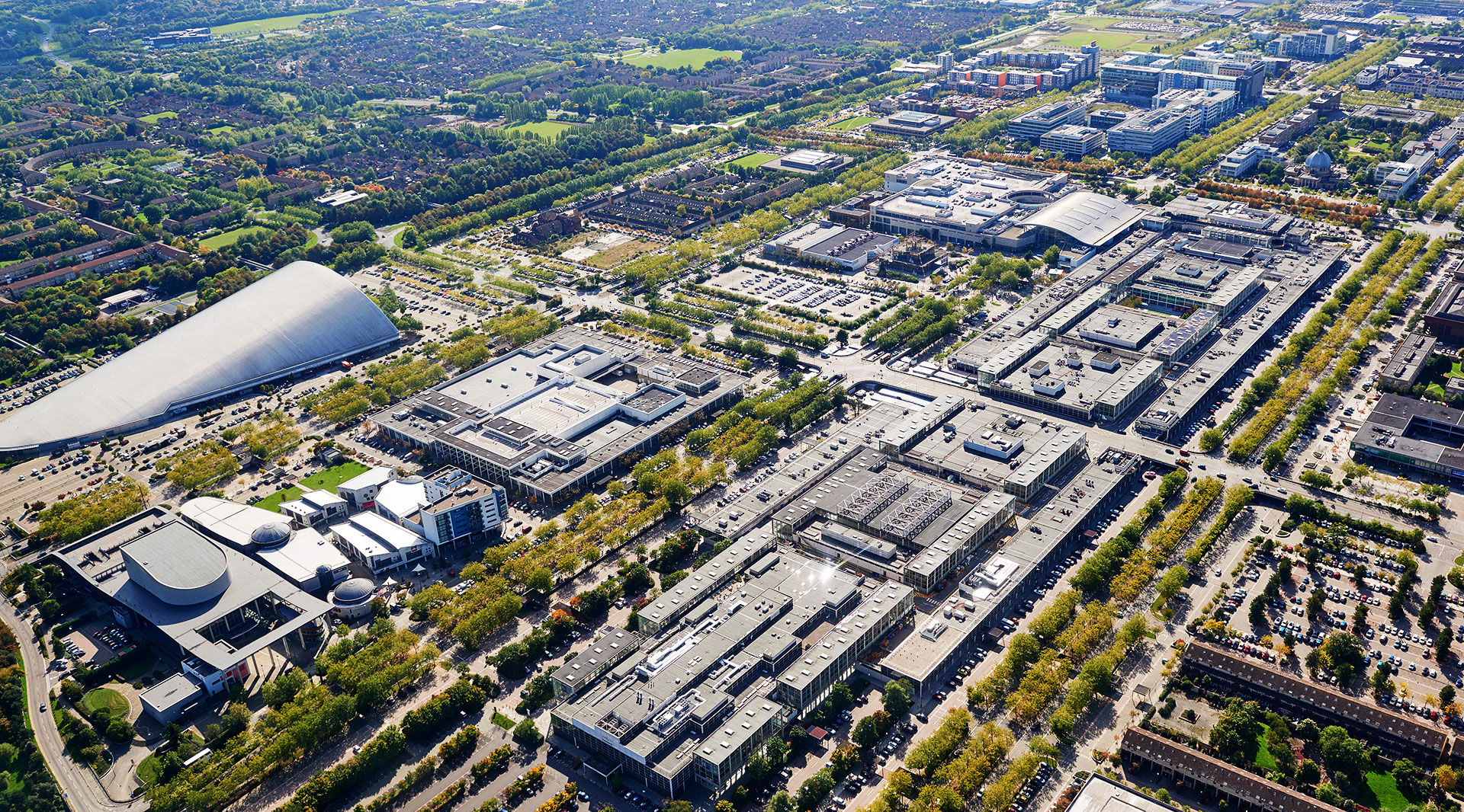 FetchCar.io – Rental cars delivered, driverless